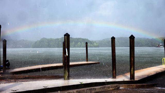 Heavy rains produced rainbows over Lake Wylie, S.C. Tuesday | Rock Hill ...